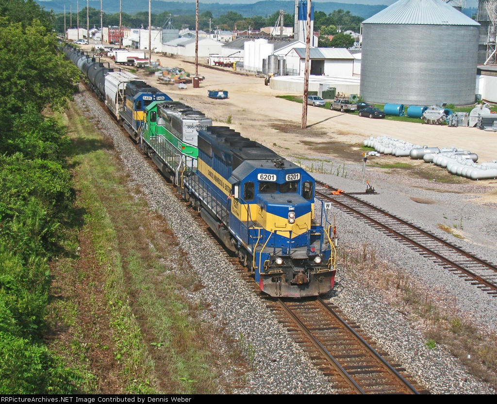 DM&E 6201, CP's Tomah Sub.